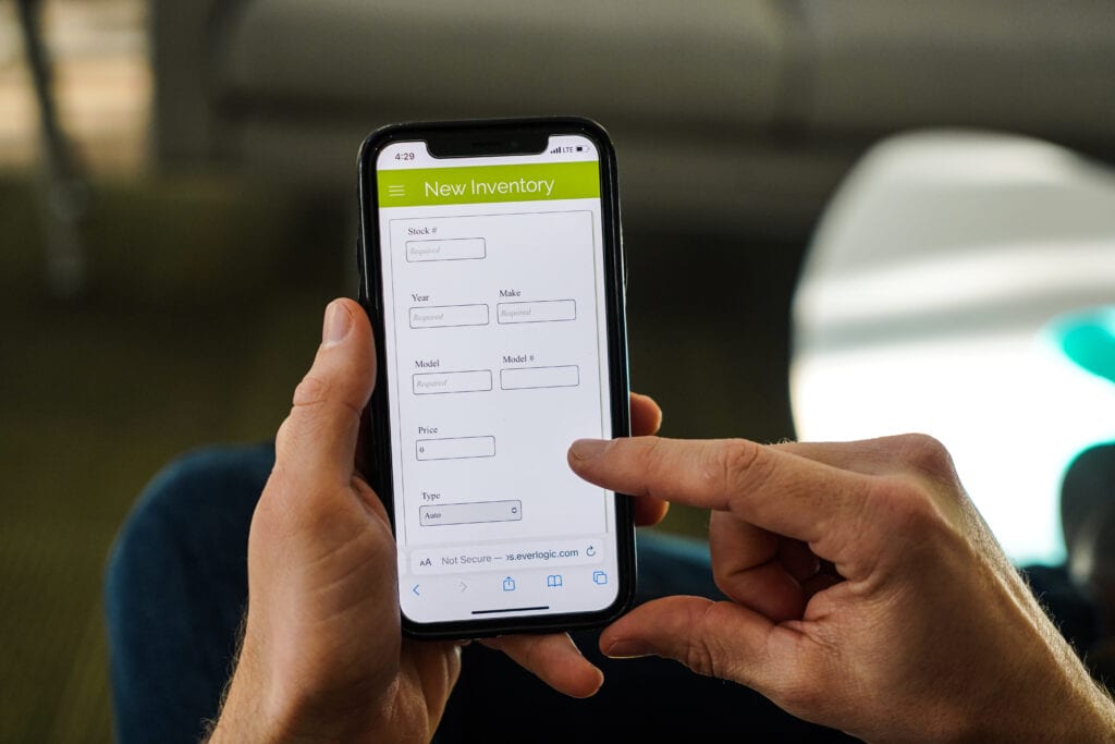 EverLogic Mobile: The perfect app for dealership technicians and sales